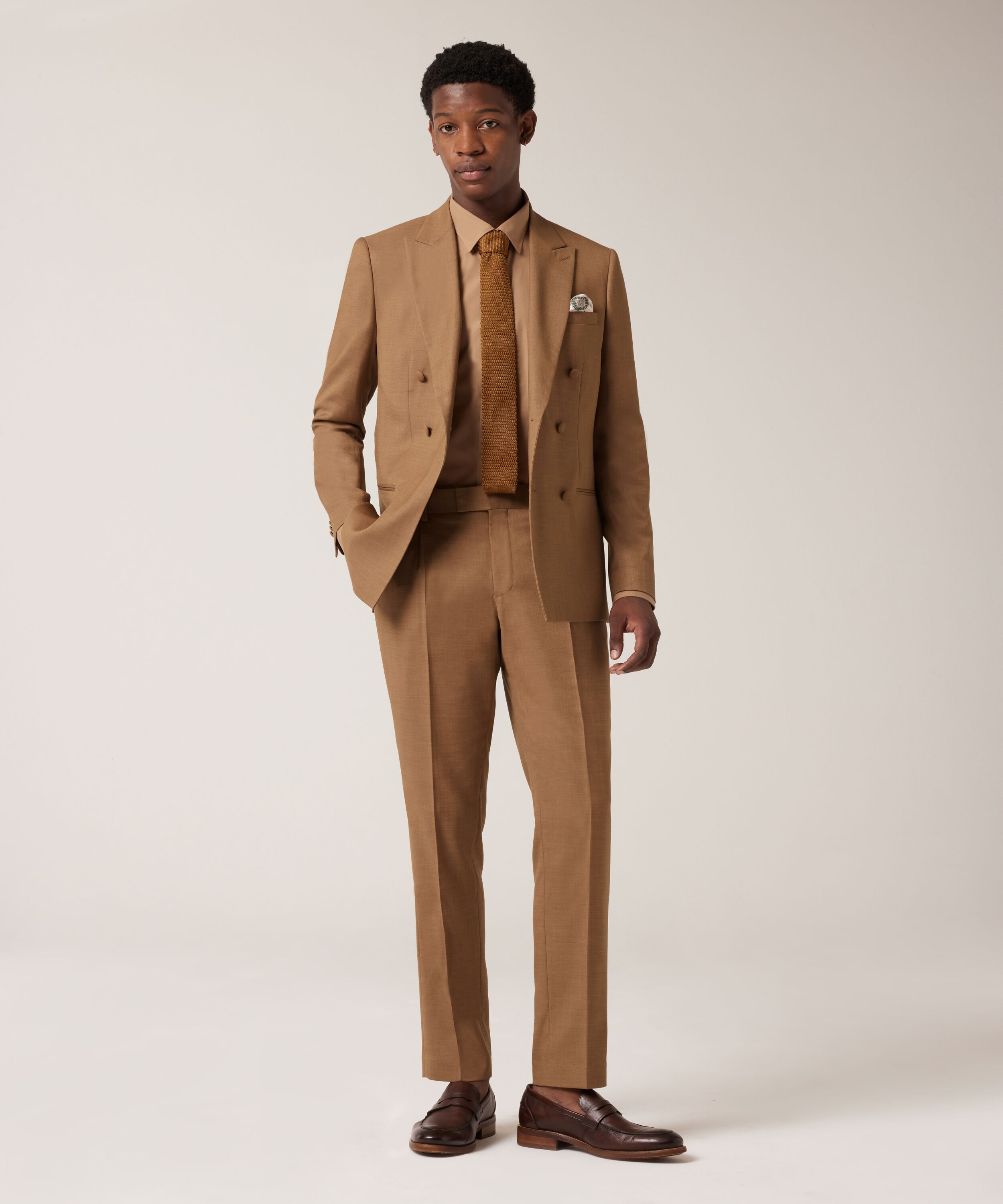 difference between single and double breasted suit jacket